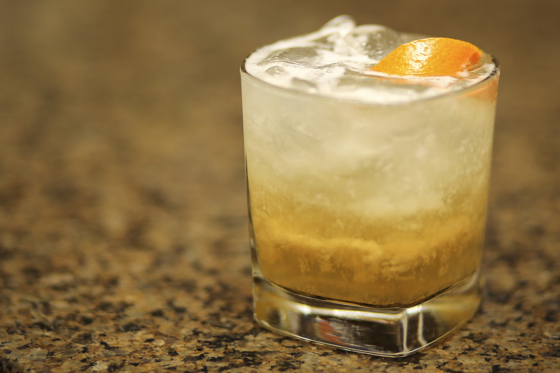 Toronto hotel celebrates centennial with cocktails - HOTELSMag.com